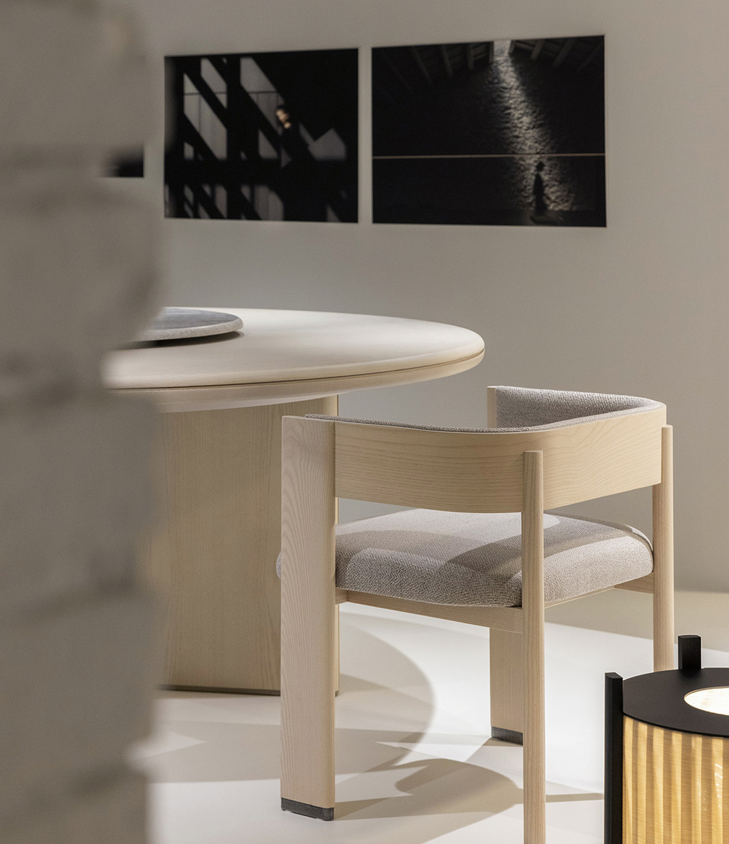 Alexandra lux furniture store